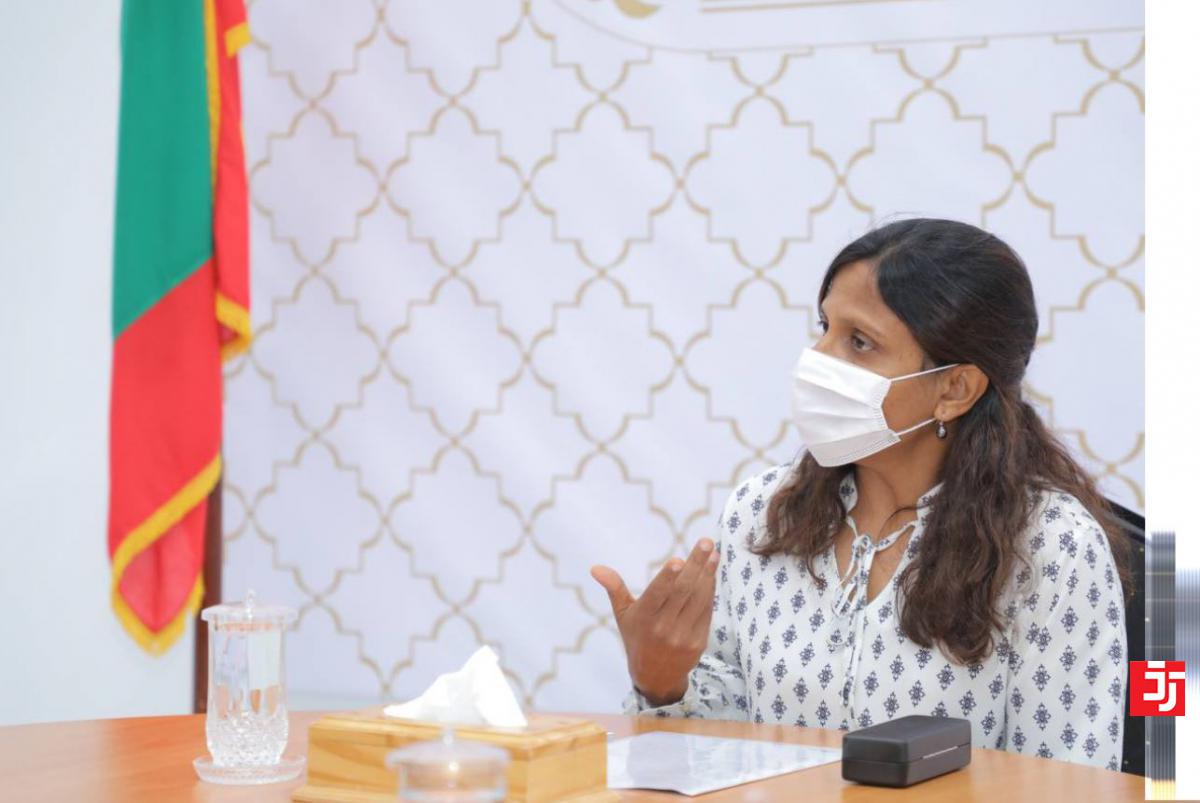 First lady Fazna siyaasee masakkathah nikunnevumun faadukiyun amaazu ...