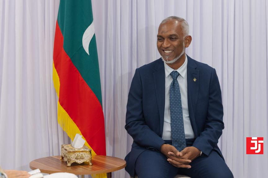 Raees Muizzu azulukurumah beynun vaa soi idhikolhun hama kohfi